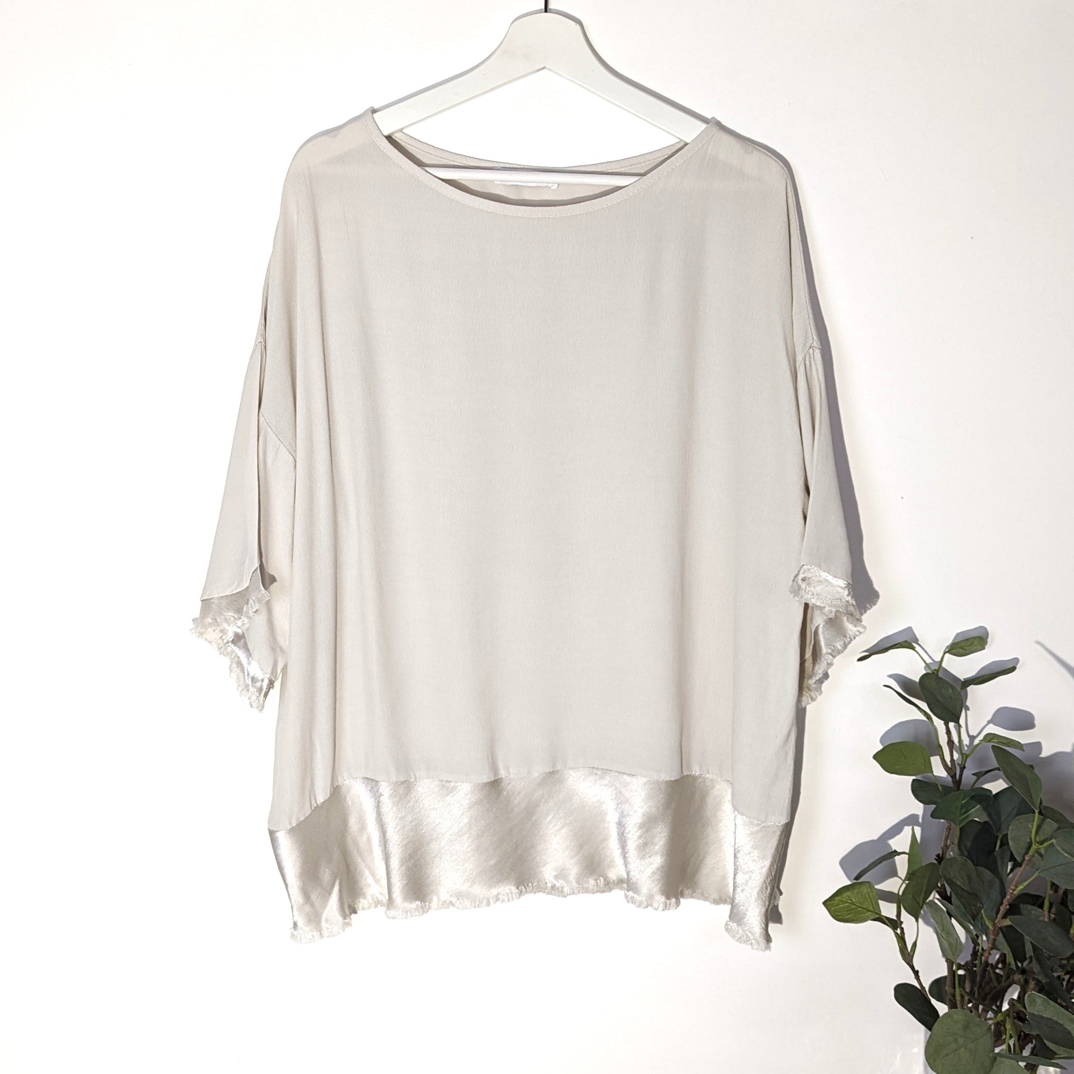 Plain dressy top with raw satin edge hem and sleeve (M-L) – Tempest Designs
